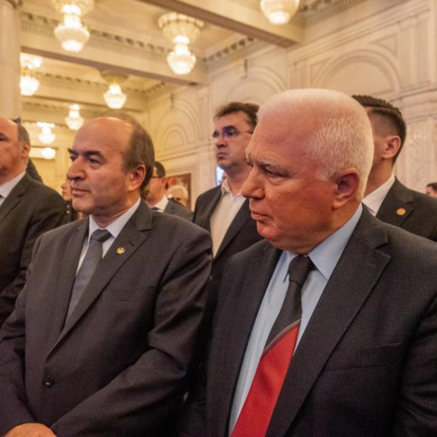 Erou în două ţări, punte între două religii – Q Magazine