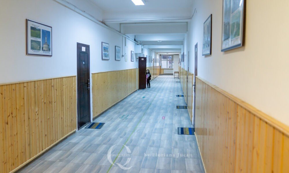 6.491 din 10.685 de clădirile în care învață elevi nu au autorizație ...