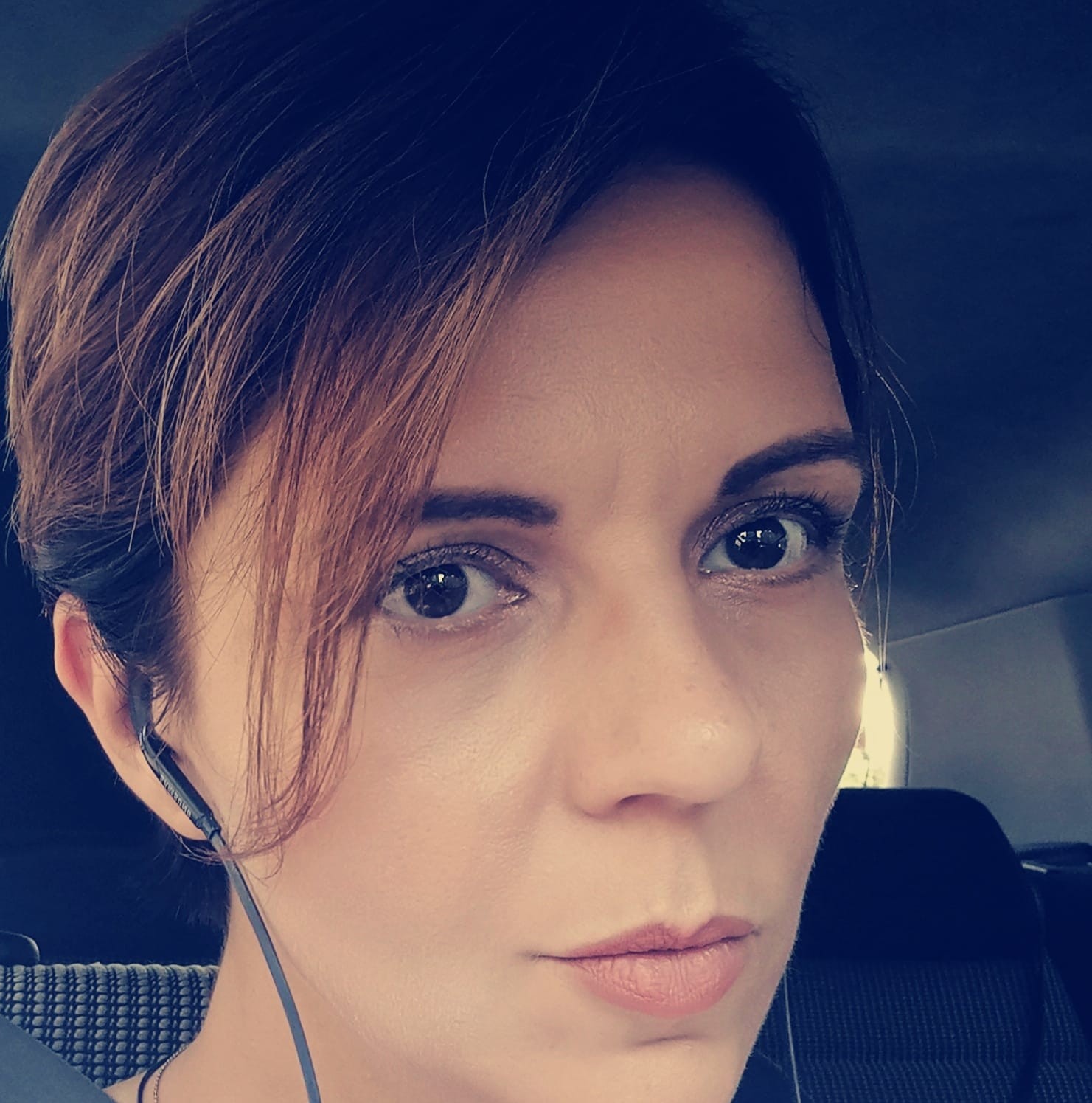 Când Estul întâlnește Vestul. Adina Sădeanu a imaginat povestea de ...