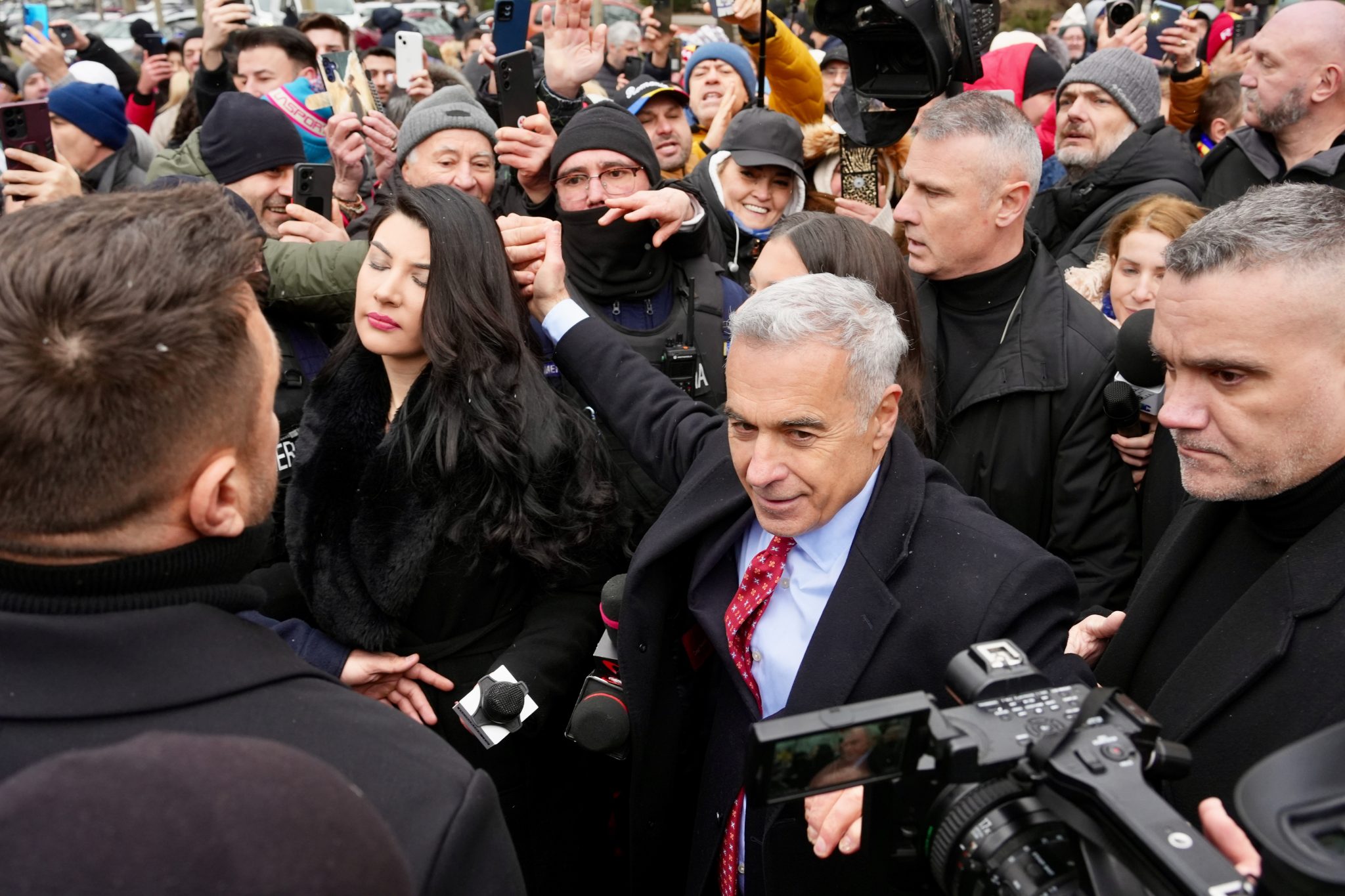 Începe procesul în care Călin Georgescu este acuzat de „glorificarea ...